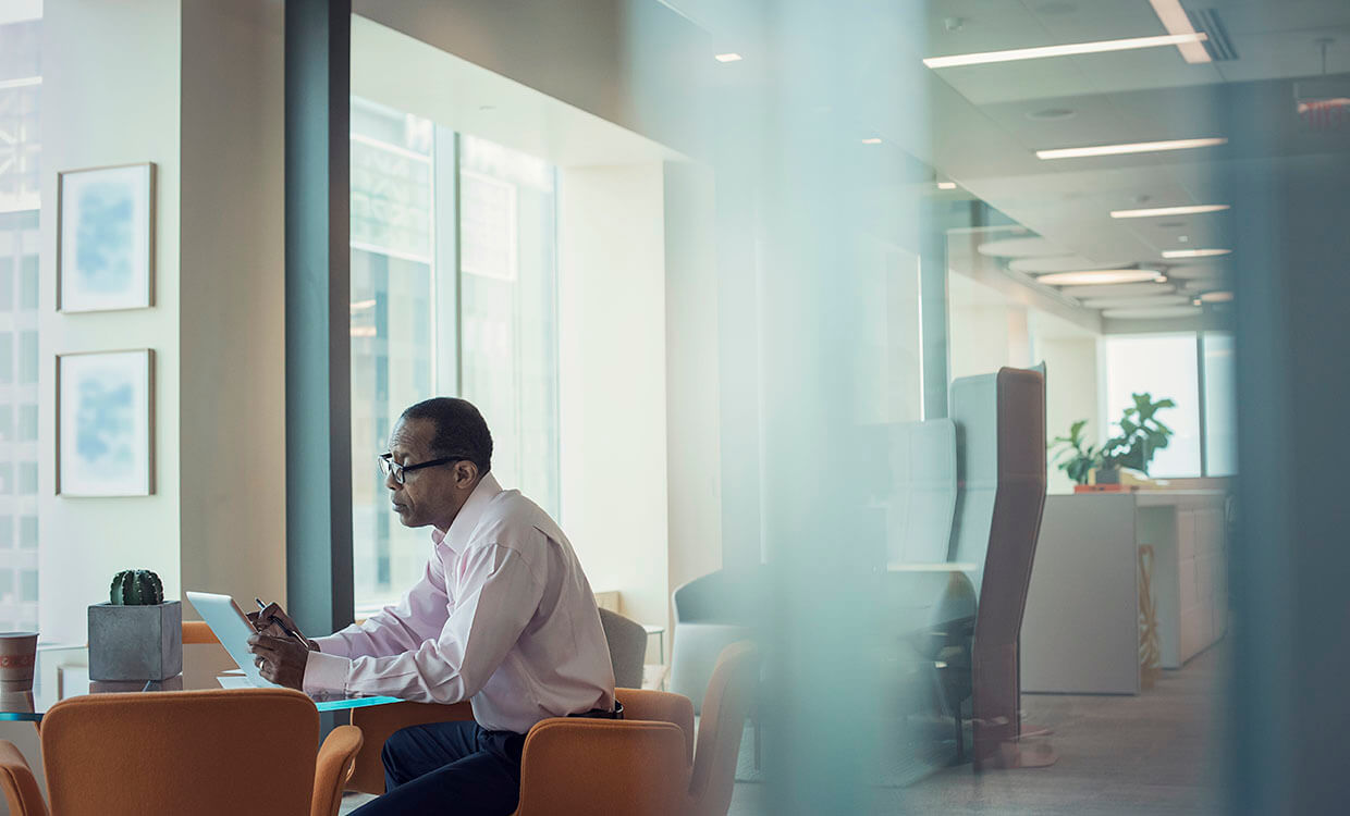 How to Find and Hire Software Developers and IT Roles | hireEZ