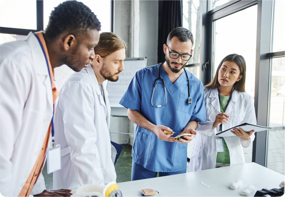Healthcare Recruiting Software | hireEZ